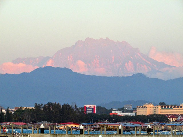 Does Borneo have volcanoes? – Flight To Wonder